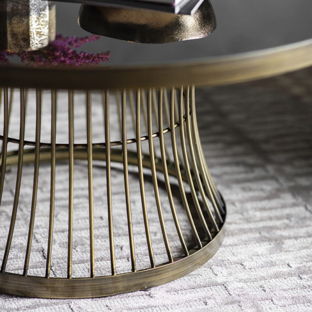 Pickford, rundt salongbord i bronse og sotet glass - Art of Home